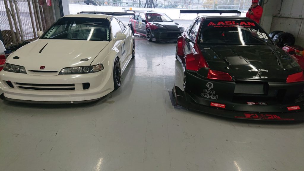 DC2にVOLTEXのスワンネックGTウイング取り付け｜ASLAN（アスラン）｜大阪/堺/レーシングカー製作／新車・中古車販売／車検／鈑金 ...