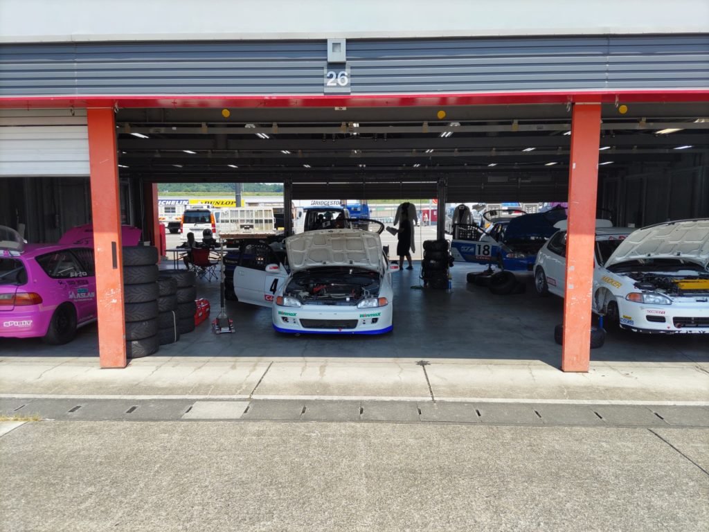 DC2ボディメイク完成♪｜ASLAN（アスラン）｜大阪/堺/レーシングカー製作／新車・中古車販売／車検／鈑金／ワンオフパーツ製作/鈴鹿